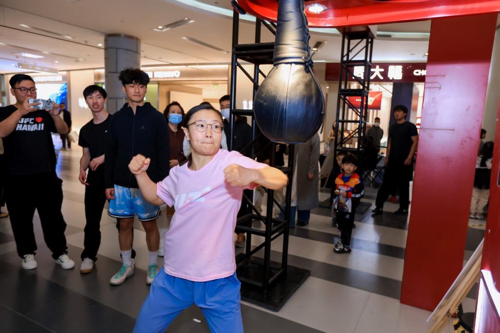 “格斗中医”石铭：希望未来能成为世界冠军——上海热线体育频道